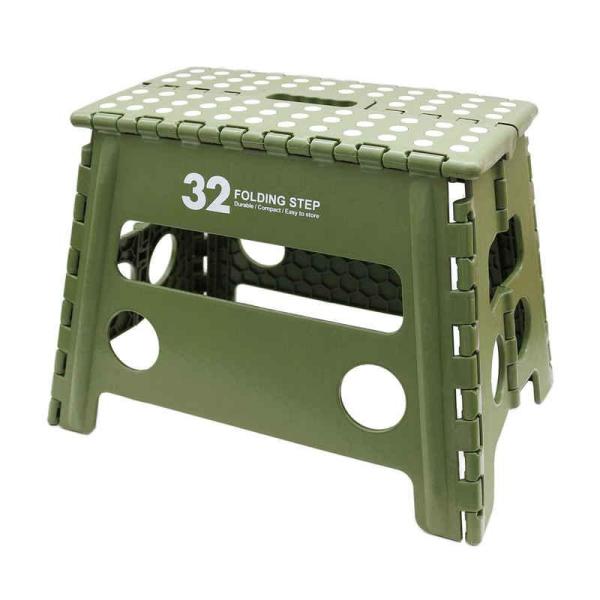 「あとちょっと！」にサッと便利な折りたたみ式踏み台です。折りたためてかさばらないので保管場所に困りません。安心の耐荷重とノンスリップ天板で安定感があります。【仕様】商品サイズ：約幅45×奥行30×高さ32（cm） 折りたたみ時：約幅45×厚...