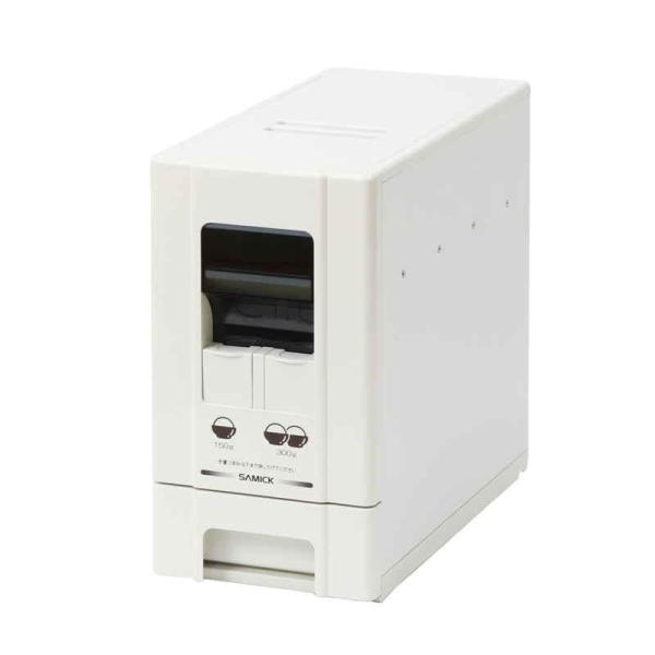 計量カップがなくてもレバー1つで計量できる、コンパクトライスディスペンサーです。1合と2合を両方計量することができます。1合と2合を同時に押せば3合もラクラク計量できます。上から入れて下から出す先入先出方式で、いつもお米が新鮮です。小窓付き...