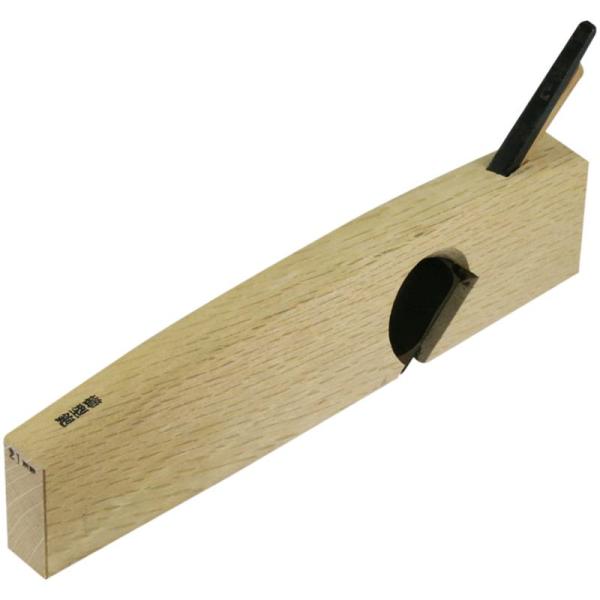 段及び溝を取る時に使用します。建具、家具指物、小細工などの鉋作業に刃口が斜めに、なっているので横削り作業に鉋台:樫本体全長：約260mm鉋刃幅：21mm