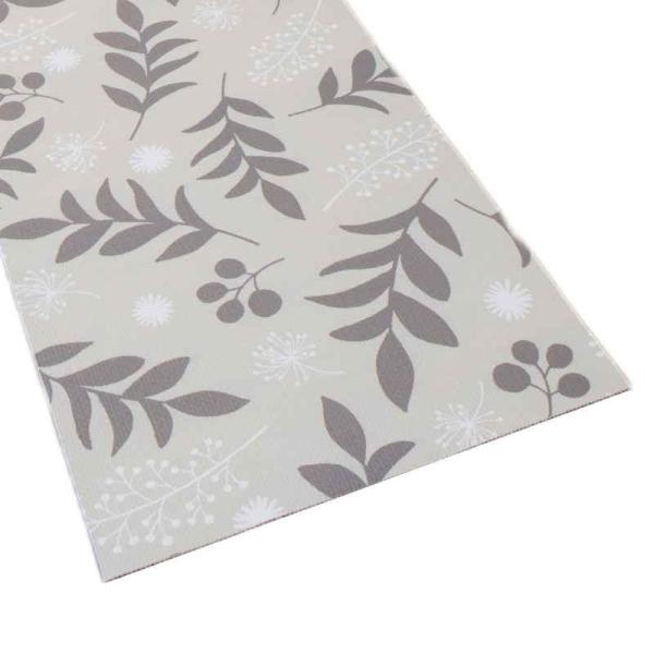 水に強く、汚れてもサッと拭けるキッチンマットです。お洗濯の手間が不要で、お手入れが簡単です。厚すぎずクッション性のある踏み心地で、足腰の負担を軽減します。超ロングタイプなので、システムキッチンの端から端まで、しっかりカバーします。裏面は滑り...