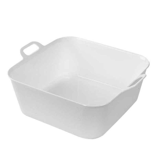 つけ置き洗い、靴洗いなどのちょっと洗いに便利なタライです。ペットのお風呂、足湯などにも使えます。持ち手付きなので、中に水を入れた状態でも持ち運びが簡単です。大きな洗濯物にも使える大きめサイズです。白いのでインテリアの邪魔をせず、みせる収納に...