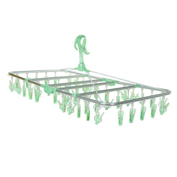 洗濯物がたっぷり干せる特大サイズの角ハンガーです。汚れもサッと拭き取れて、軽くて丈夫なアルミフレームです。太い竿やロープにも固定できるキャッチフック式です。カモイフック付きで部屋干しでも活躍します。破損したり紛失したピンチは市販のものと簡単...