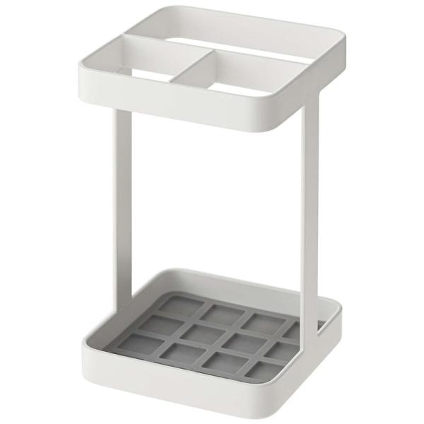 調理道具をコンパクトに一括収納。仕切りがあるから調理道具をきれいに整頓できます。〇サイズ：幅9×奥行9×高さ14cm〇重量：約320g〇材質：本体／スチール（ユニクロメッキ+粉体塗装） 、マット／シリコーン〇原産国：中国製