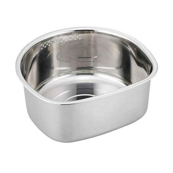 丈夫でサビに強い衛生的なステンレス製の洗い桶です。食器のつけ置きや野菜を洗うときに便利です。D型なので乾かすときにたてかけやすいです。水を流しながら洗っても、中の物が出にくい水切り穴付きです。シンクを傷つけにくいゴム足付きです。【仕様】商品...