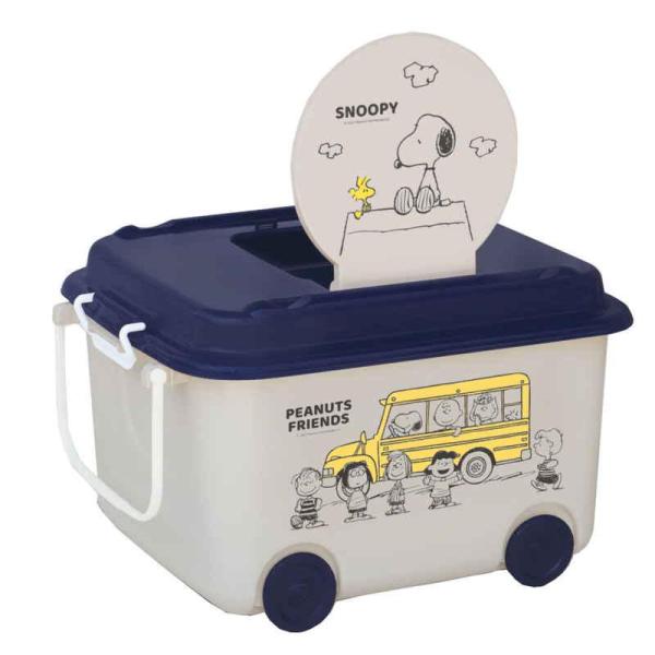 秘密のポケット付き 引手・キャスター付き スヌーピーと仲間たちが可愛い 積み重ね可能【仕様】商品サイズ：外寸/約幅54×奥行41×高さ33（cm） 内寸：約幅45×奥行35×高さ26（cm） 重量：約2180g材質：ポリプロピレン生産国：日...