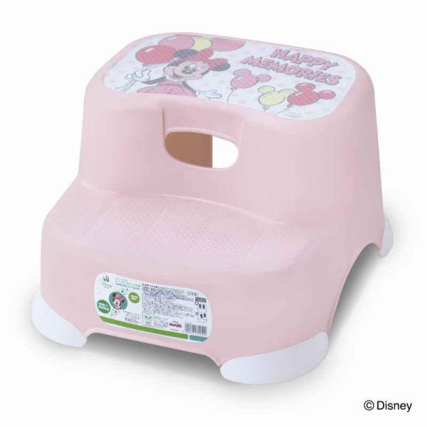 ステップ面に可愛いキャラクターがデザインされた2段式の踏み台です。洗面台で手を洗う時やトイレトレーニングなど、あと少し手が届かないお子さまのサポートをします。踏み台の1段目と2段目のステップ面、脚部分にはすべり止めが施されていて安心です。耐...