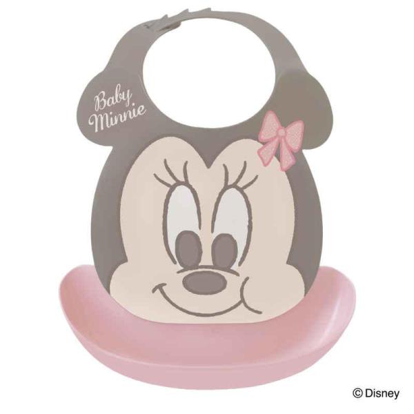 ポケットで食べこぼしをしっかりキャッチするエプロンです。ポリエチレン製なので、汁気のものをこぼしてもポケットでしっかりキャッチします。洗って拭いてすぐ使えるので、乾かす手間がなく便利です。型崩れする心配がないので、長い間使えます。お子様の成...