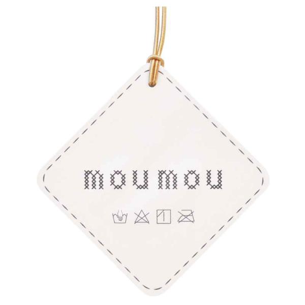 やわらかいファブリックの香りを広げる、「moumou」ペーパーフレグランスです。心地の良いファブリックに包まれた時の、安らぎの瞬間を連想させます。ペーパーフレグランスは、吊るすだけで使えるお手軽な香りアイテムです。お部屋のドアノブ、クローゼ...