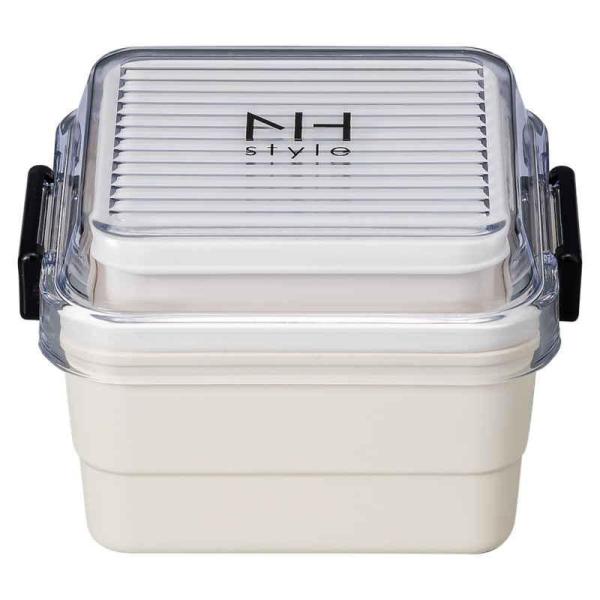 コンパクトだけど沢山入る2段弁当箱です。容量は620ml（上段/220ml、下段/400ml）です。本体は電子レンジ・食洗機対応です。安心の日本製です。【仕様】商品サイズ：約幅13.6×奥行12.2×高さ8.9（cm）材質：本体/PET.A...