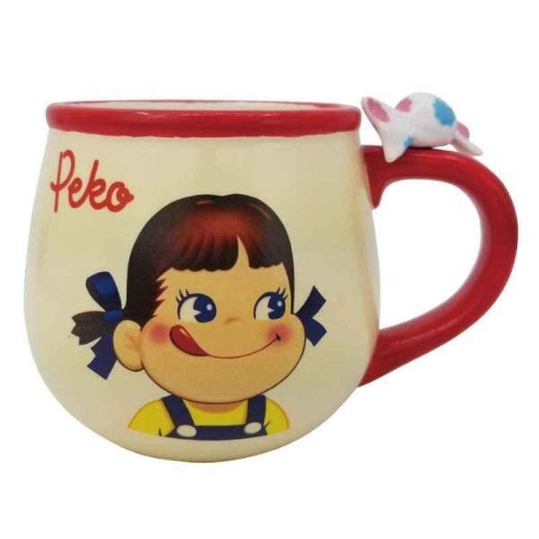 ペコちゃんのイラストがかわいい、容量約300mlの磁器製マグカップです。ぷっくりとしたまるいフォルムと明るいカラーリングが特徴の、ぺこちゃんらしいポップなデザインです。持ち手に付いたミルキーキャンディーのフィギュアが、デザインのポイントにな...