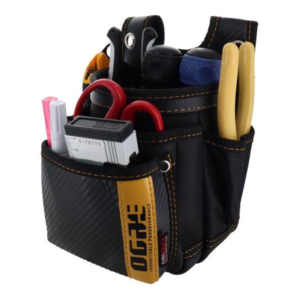 ●耐久性・弾力性・柔軟性に優れたカーボン調PUレザー仕様●大きい開口部の為道具の出し入れがスムーズ●工具の出し入れがしやすいように開口部を特殊加工●D環・ハトメを多数配置