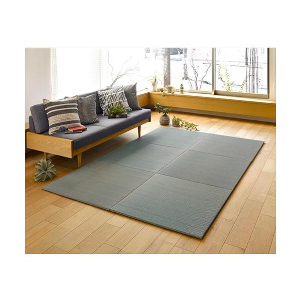 日本製機械使用の本格派【仕様】○サイズ：約82×82×1.5cm○厚み：約15mm○カラ−：ブルー○組成：表面：い草100％中材：ポリエステル（フェルト）裏面：不織布（滑りにくい加工付、裏面5カ所）○機能：抗カビ・消臭○洗濯：不可○すべり止...