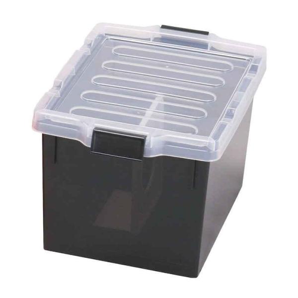 B5判サイズの36ページの同人誌なら約50冊、24ページなら約60冊の収納が可能なケースです。ファッション誌・カタログ誌や、なかなか捨てきれないお子様の教材などの収納におすすめのサイズです。クローゼット、押し入れなどの空きスペースにスッキリ...