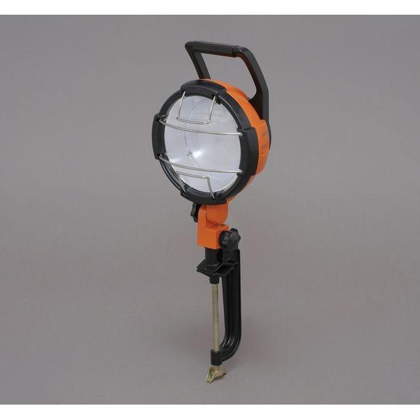 ●製品特徴：固定して空間全体を広く明るく照らすLEDクランプライトです。大型物件の建設や建築現場の内装などに最適な照明です。別売ベースを取り付けて置き型投光器としても使用可能な2WAYタイプです。屋内・屋外兼用で使用できる防雨型です。アルミ...