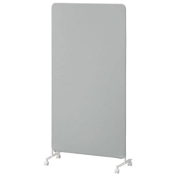 しっかりと間仕切りできるハイタイプなので、リモートワークでもお使いいただけます。フレームの脚部は使用場所に合わせて、アジャスターとキャスターで変更が可能です。アジャスターの高さを調整することで、フレームの脚同士がぶつからず直角に設置すること...