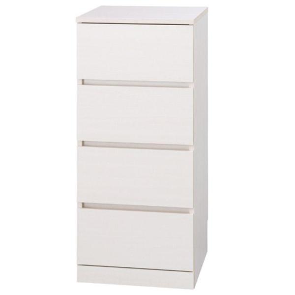 シンプルなデザインの木製チェストです。引き出しは4段の置く場所を選ばない幅約39cmのスリムタイプです。引き出しには開閉がスムーズな金属レールを使用しています。引き出しの裏面には底抜け防止の補強板を付けることで、しっかり支えることができます...