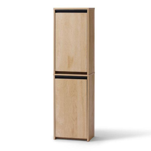 幅と奥行きがスリムな設計で空間を広く使えます。ブラックスチールの取っ手とあたたかな木目調の木材の組み合わせで、スタイリッシュなお部屋を演出します。ペールストッカーを上下に重ねた2段タイプです。デッドスペースになりがちなスペースを有効活用して...