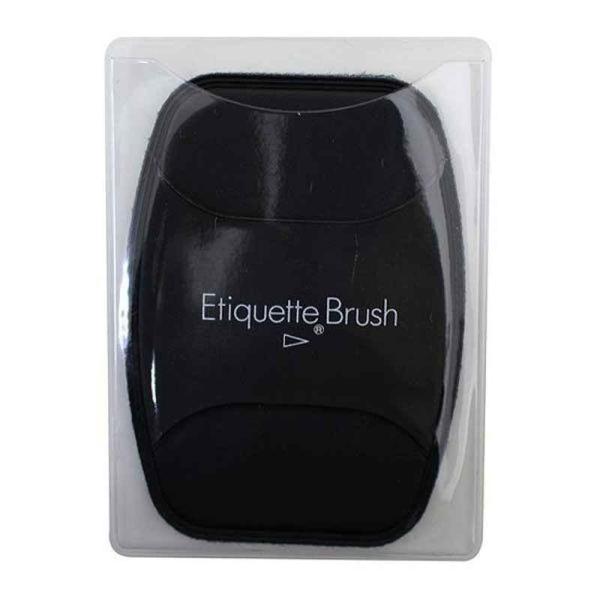 薄くて軽い洋服ブラシポケット型 布地についたホコリやゴミを優しく取り除く ケース付きなので手軽に持ち歩ける【仕様】商品サイズ：約幅6.8×奥行0.2×高さ9.5（cm）材質：本体/塩化ビニール ブラシ/ナイロン(パイル100％)生産国：日本...