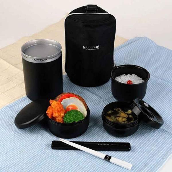 大容量1040mlで、しっかり食べたい男性にピッタリのお弁当箱です。本体、蓋、パッキンが取り外しやすく、食洗機にも対応しています。保温ケースと蓋を外して、電子レンジOKです。【仕様】商品サイズ：本体/約 幅13×奥行13×高さ21.6（cm...