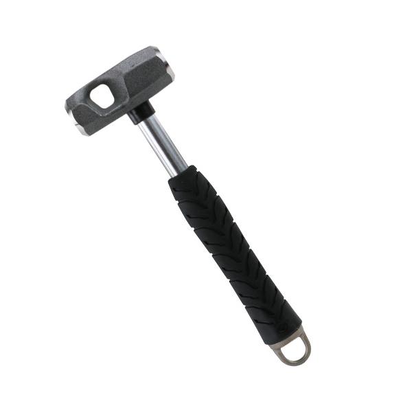 ＳＫ１１腰回りのカラビナに直接脱着ができる携帯に便利な特殊形状のハンマーです。《用途》足場工事等。《機能》柄尻には、セフティコードを取り付けられるシャックル付きで、安全作業をサポートします。通常サイズのグリップです。《製品仕様》●ヘッド重量...