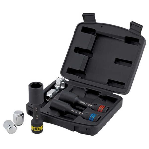 ＳＫ１１ ＳＷＳ４０３Ｐ【用途】六角ボルト・ナットの締付け、緩め作業。【機能・特徴】着脱可能な樹脂製プロテクター付きで、ホイールの傷付きを防止します。ローレット加工付きで、初めのナット取り付け時の手回し作業をサポートします。薄肉設計でナット...