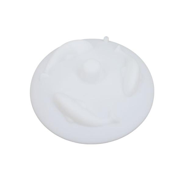 早食い防止！ピタッと貼れる吸盤タイプ吸盤タイプなので簡単に食器に取り外しをすることができます。シリコン素材で他社の食器にも取り付けることができます。お気に入りの食器や外出先でも使用できます。魚型の凸凹で猫ちゃんの早食いを防止します。肥満や消...