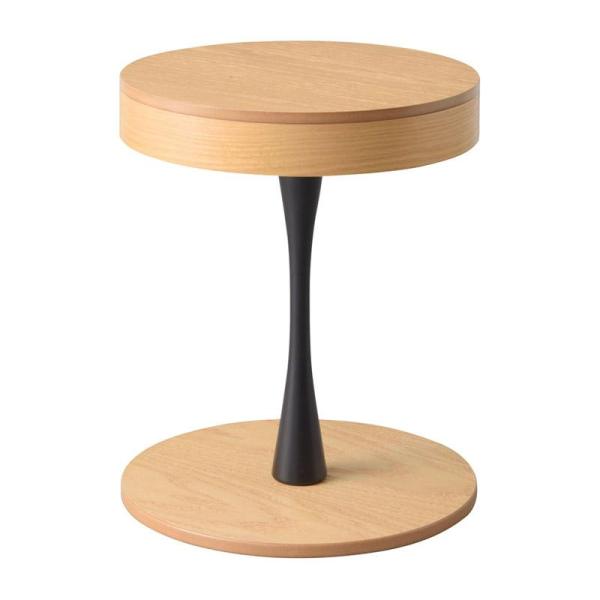 天板下にスペースのあるサイドテーブル 収納スペースがあることで天板上を広く使うことが可能に。天然木化粧合板(オーク) 天然木化粧繊維板(オーク) 天然木(ラバーウッド) ラッカー塗装【サイズ】 W40×D40×H49【静加重】 5kg【製造...