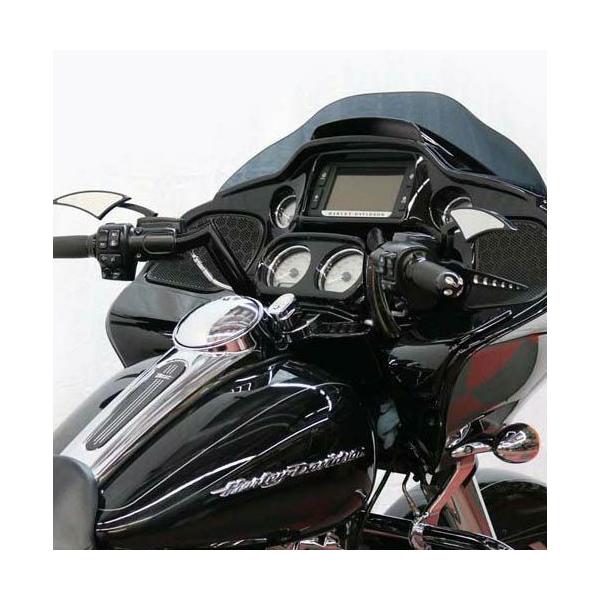 【適合】1998〜2013 FLTR、FLTRX/U1996〜2013 FLHR、FLHRC、FLHRS【商品説明】モンキーバーをよりスポーティーにアレンジした6インチ高のハンドルバー。前にカーブするアーチを描きプルバックする独自のデザイン...