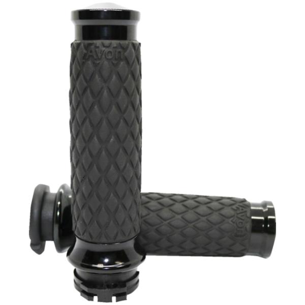 【適合】ハーレー ケーブルスロットル車用※ストリート不可【商品説明】スポーツスター、ダイナ、ソフテイル、ツーリング、Vロッド ケーブルスロットル車用 カスタムグリップです。・特長●樽型エルゴノミックシェイプの握りやすい形状●ダイアモンド柄の...