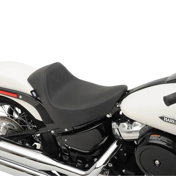 【適合】2018以降 FLDE、FLHC/S、FLSL、FXBB/S【商品説明】最大限の快適さとスタイリングのための成型ポリウレタンフォームを使用。シートの前脚部分を狭くし、足つき性、クリアランスを改善してます。フィット感を良くするために3...