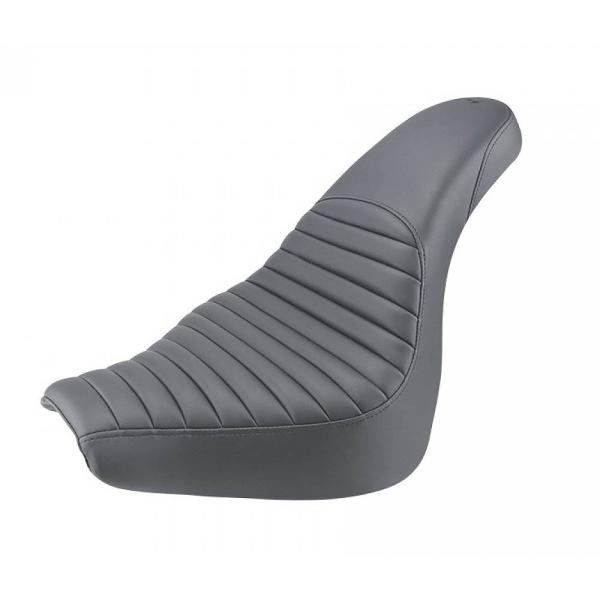 【適合】2018〜2022 FXBR/S ブレイクアウト【商品説明】薄型でスタイリッシュなシート。サドルマン独自の「GelCore」テクノロジー（ゲル入りシート）が、快適性を向上させます。幅を抑え薄型なので足つきも良いです。また、通常よりも...