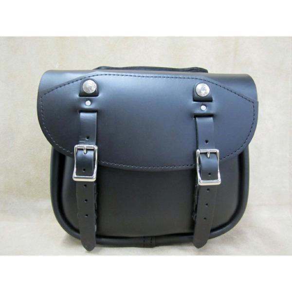 【適合】1994〜2021 スポーツスター1984以降 ソフテイル1987〜1994 FXR2015〜2020 XG7501968〜1989 ツーリング【商品説明】オールドウェストで活躍した、ポニーエクスプレスのライダー用メールバッグのデザ...