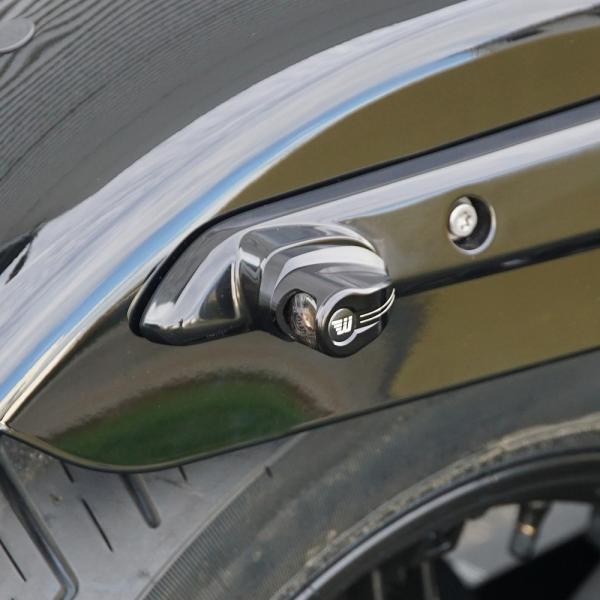 【適合】2022以降 RH975、RH975S【商品説明】ナイトスター/S用 LEDリアターンシグナルセットです。ロープロファイルのすっきりとしたシェイプです。フェンダーストラットのノーマルウィンカー取り付け位置に装着出来ます。ハウジングは...