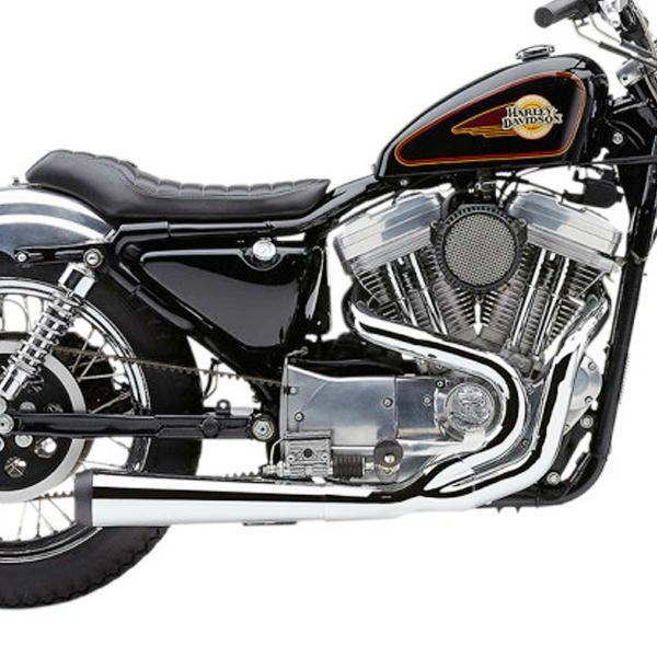 【適合】1986〜2003 スポーツスター※フォワードコントロール車両は不可【商品説明】コーン型のメガホンマフラー。コレクターは、フットペグの前になっているユニークなデザイン。このデザインは、効率的により多くのパワー生み出す効果を発揮します...