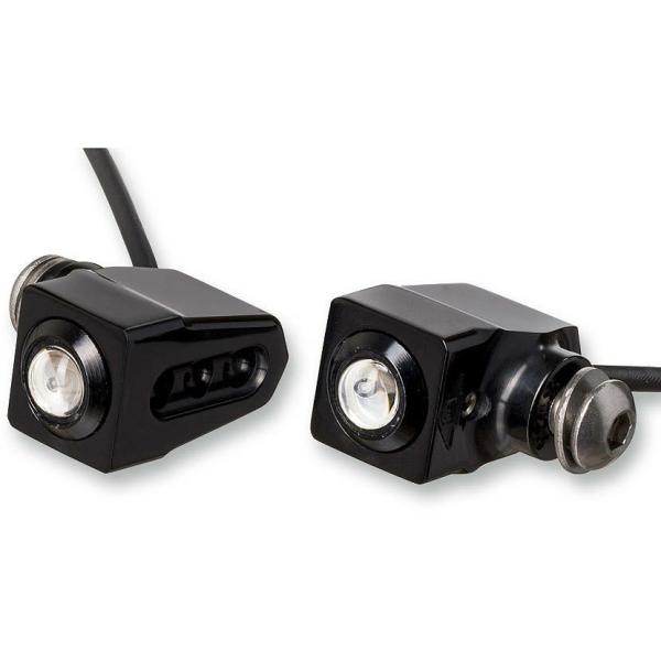 【商品説明】個性的なデザインのLEDウインカー。標準装備のウインカーよりも、かなり小ぶりなので見た目がスッキリします。ドーム形状のレンズが光を拡散させます。シングルLED。取り付けボルト径5/16インチ（約8mm）左右2個セット。※車両によ...