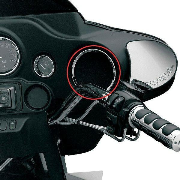 【適合】1996〜2013 エレクトラグライド、ストリートグライド【商品説明】添付の両面テープで貼るだけです。2枚(1セット)【カラー】クローム【メーカー】Drag Specialties（ドラッグスペシャリティーズ）【商品番号】2202-...