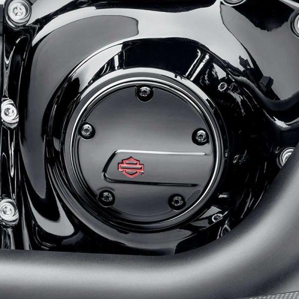 【適合】1999〜2017 ダイナ、ソフテイル1999〜2016 ツーリング、トライク【商品説明】控えめな雰囲気と力強さを兼ね揃えたカフナ・コレクション。赤いバー＆シールドロゴが仕上げを際立てます。【メーカー】Harley Davidson...