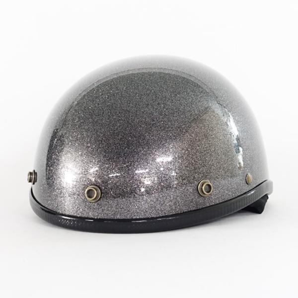 【商品説明】DT（ダックテール）シリーズのハーフヘルメット。●手軽にかぶれるダックテール形状のハーフヘルメット。●一点一点ペインターの手作業によって作り出される、ガンメタのおしゃれなカラー。●きらきらとラメが輝き、高級感を増します●SG規格...