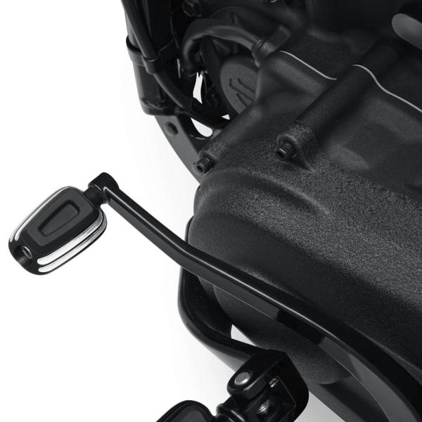 【適合】ハーレー全車種※2006〜2017 VROD不可※2009〜2011 XR1200/X不可【商品説明】ハーレー用のシフターペグです。デザインは深く刻まれた溝が特徴の、エンパイアコレクション。センター部分はカットアウト調デザインです。...