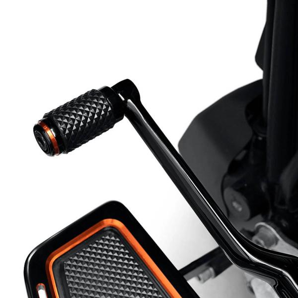 【適合】ハーレー全車種※レボリューションMAXモデルは不可※2006〜2017 VROD不可※2009〜2011 XR1200/X不可【商品説明】Adversaryデザインのシフターペグ。ビレットアルミニウム製で耐久性に優れたブラックとオレ...