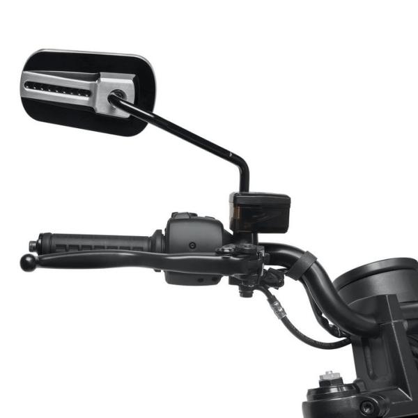 【適合】2021以降 RH1250S【商品説明】ハーレー スポーツスターS用　ミラーマウント付ブレーキコントロール・ハーフクランプです。このクランプに変更することで、ミラーを標準的なハンドルマウント位置にすることが出来ます。右用単品販売【カ...