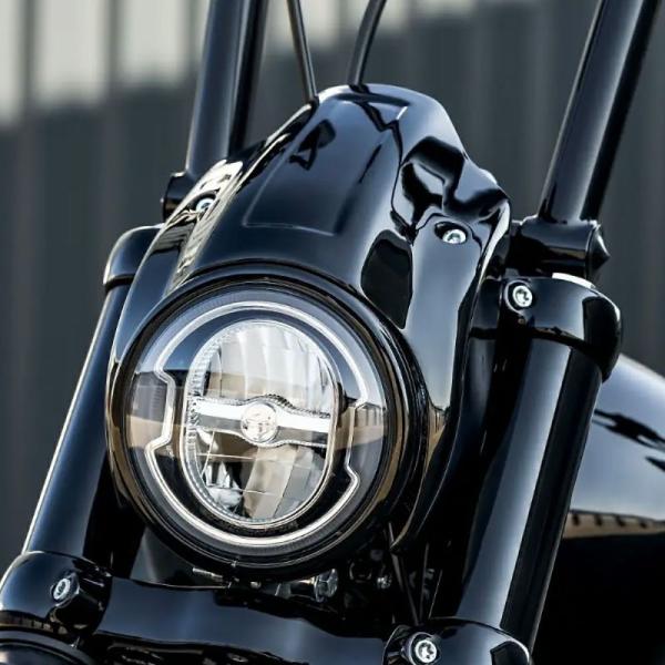 【適合】2025以降 FXBR【商品説明】2025以降 ブレイクアウト用 アルミ製ヘッドライトキャップです。＜特長＞●2025以降のヘッドライト形状に合わせたシェイプです●ミニマルなルックスですが、ブレイクアウトを一層スポーティーな雰囲気に...