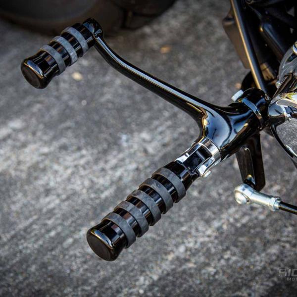 【商品説明】滑り止めを兼ねたラバーOリングを配したデザインのシフトペグです。高品質パーツで評価の高い、ドイツのRick's Motorcycles（リックス）の製品。アルミニウム製。CNCマシンによる削り出しにより、精緻に作られています。ブ...