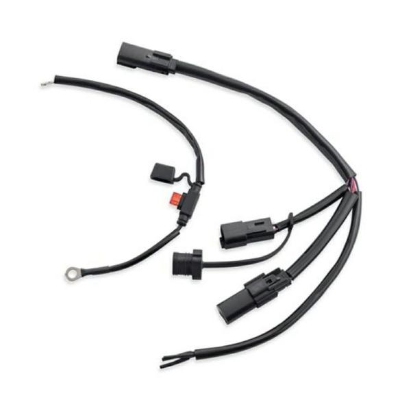 【適合】2018〜2024 ソフテイル2024 FLHTK、FLTRK、FLHRXS、トライク2017〜2023 ツーリング、トライク【商品説明】アクセサリーコネクターにプラグインして12V電源リードを引き出すためのハーネス。【メーカー】H...