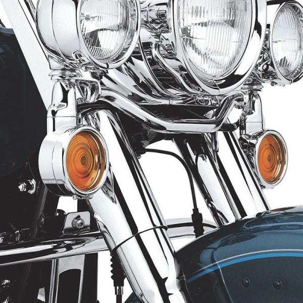 【適合】1983〜2013 ツーリング1994〜2022 FLHR※FLHX、FLHRS、2004〜2017 FLTRは不可1994〜2017 FLSTC1994〜1997 FLSTN2006 FLSTのリア【商品説明】トリムリングを装着し...