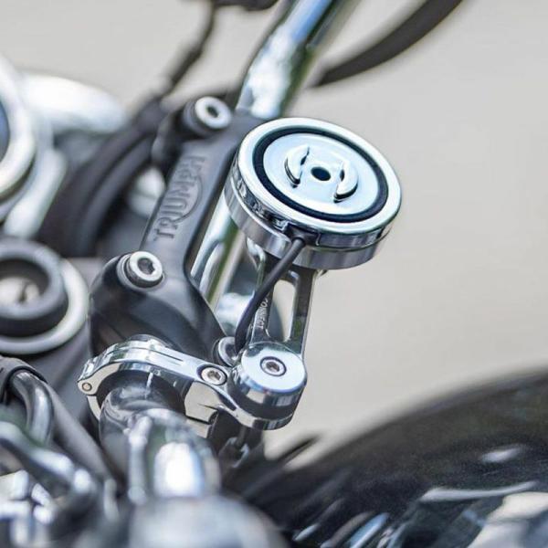 【商品説明】SP Connect SPC+シリーズマウントに装着可能な防振充電モジュールです。 ●スマホを振動から守りながら、ワイヤレス充電もできる便利なアクセサリーです。●特殊エラストマー素材が振動を最大60％吸収し、スマホをしっかり保護...