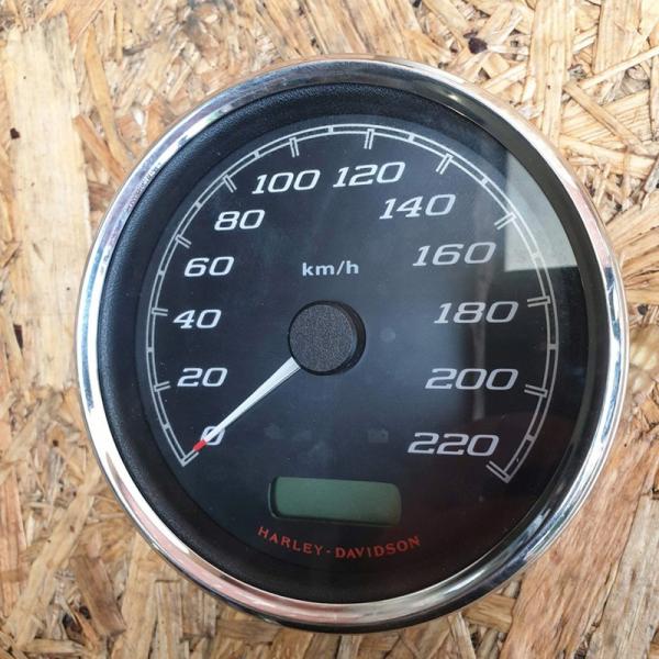【適合】2017〜2019 FLHR、FLHRXS【商品説明】2017〜2019 ロードキング/スペシャル用 スピードメーターです。キロ表示補修用としてお使いください。【サイズ】5インチ径【メーカー】Harley Davidson（ハーレー...