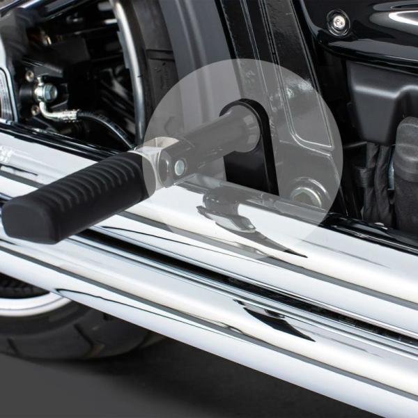 【適合】2018以降 FLFB/S、FXBR/S【商品説明】M8ソフテイルのファットボーイおよびブレイクアウトにフリーダムパフォーマンスのエキゾーストを装着する際に、パッセンジャーフットペグを移設するためのブラケットです。右用※フットペグお...