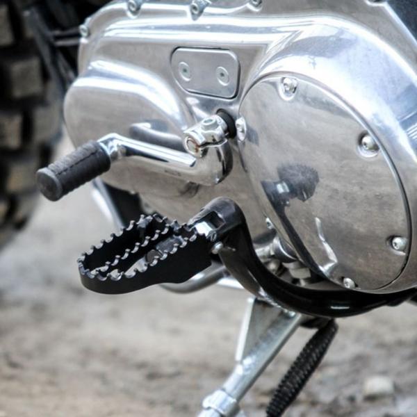 【適合】スポーツスター、ダイナ、ソフテイル、Vロッド、ストリートオス型マウントフットペグ装着車用※2018以降ソフテイル不可※XL1200X/S、XL1200CB、XL1200V、FXCW/C、FXS、FXSB/SE、FXSE ライダー側不...