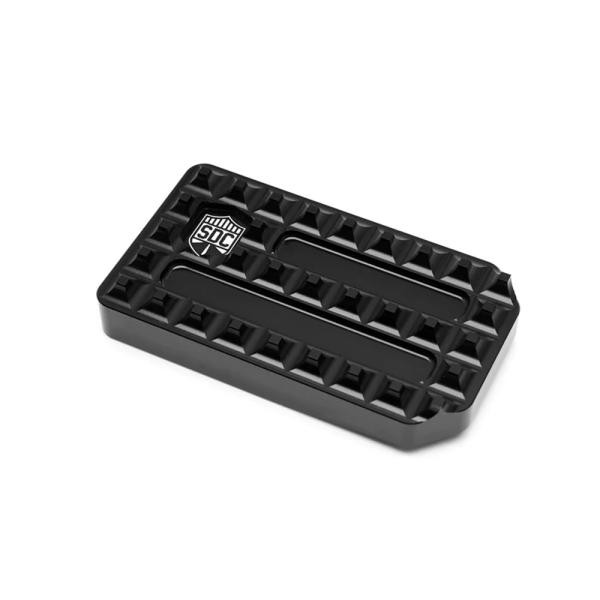 【適合】2012〜2016 FLD1986〜2017 FLソフテイル1980以降 ツーリング2014以降 トライク【商品説明】ツーリング、トライク、FLソフテイルのブレーキペダルをドレスアップします。ビレットアルミニウム削り出しの武骨なペダ...